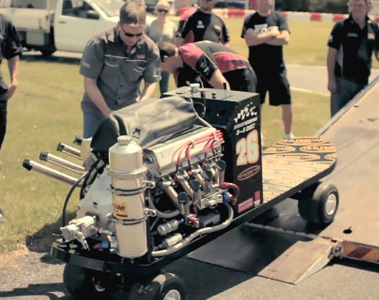 SORDOS SURF WAVES: SKATE CON MOTOR V8