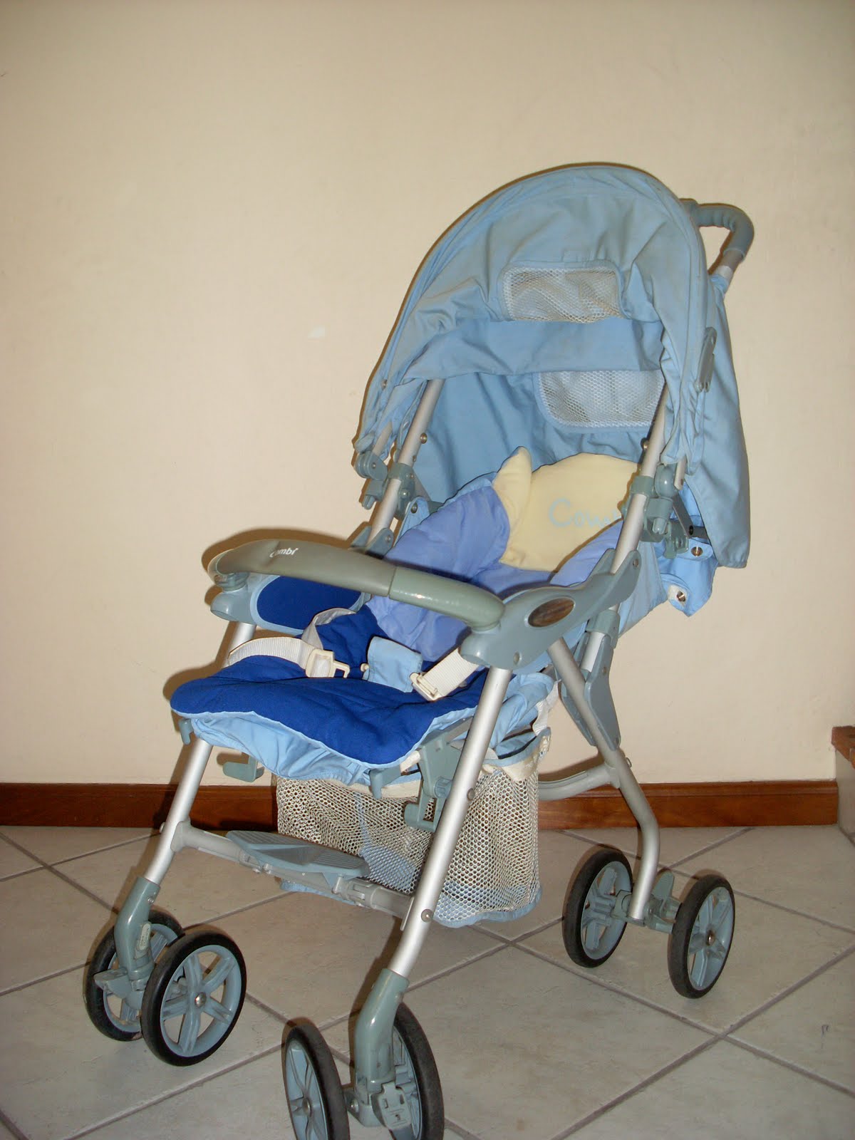 Brenda's Shoppe: Preloved Blue Combi Lightweight Stroller