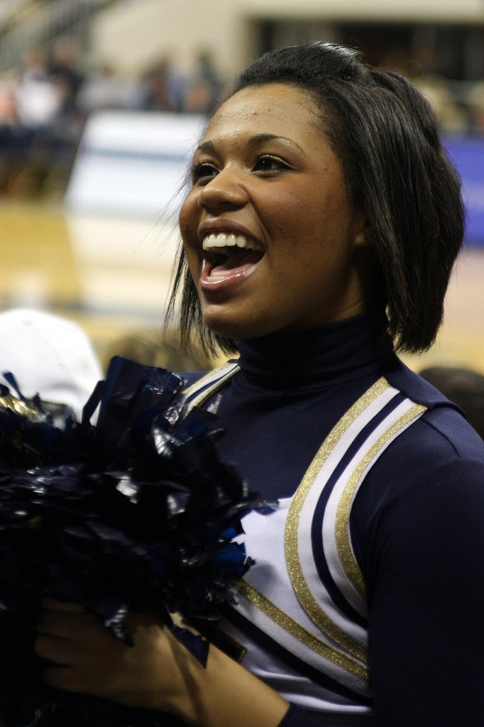 Cheerleaders Sport World: Thursday Night Football Cheerleader Preview ...