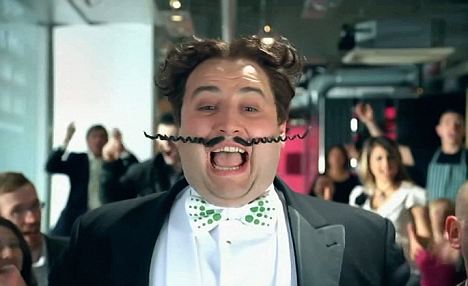 Opera Fresh: Go Compare! Guy Laughing All the Way to the Bank