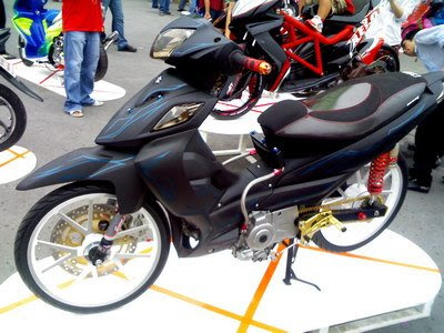 Suzuki Shogun Modified