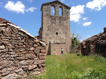 Julia: Despoblado de Tobes (Guadalajara)