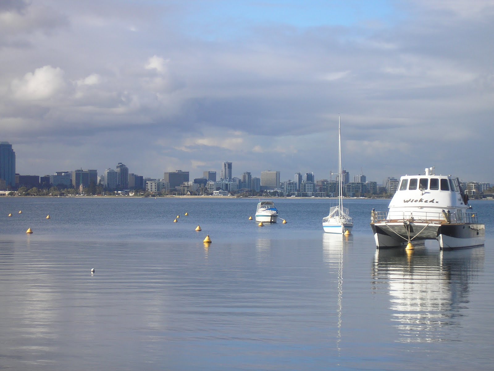 Whereiswitchwae?: Views along the Swan river