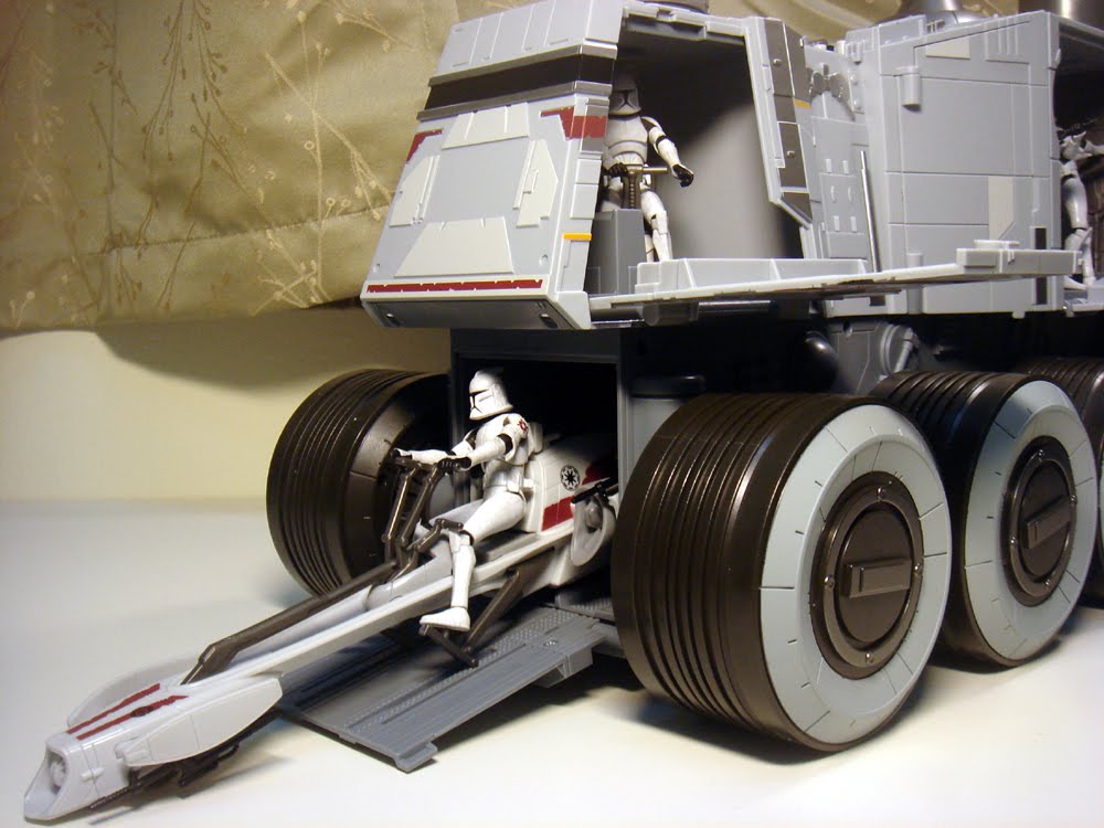 BIG DADDY TOYS: Star Wars : Clone Turbo Tank