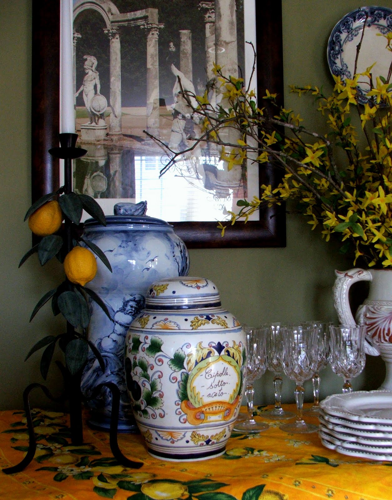 An Italian Buffet | interiordesignpict