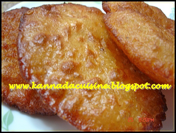 KANNADA CUISINE: Kajjaya/ Sweet Rice Fritters