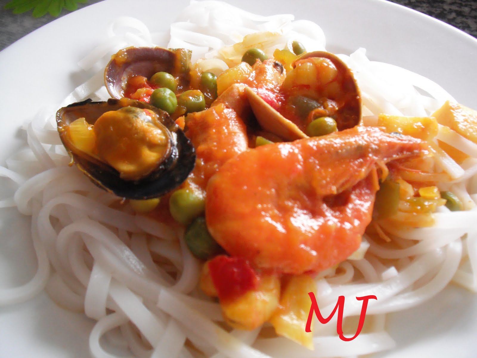 Mejjicanna: Tallarines de arroz ala Marinera