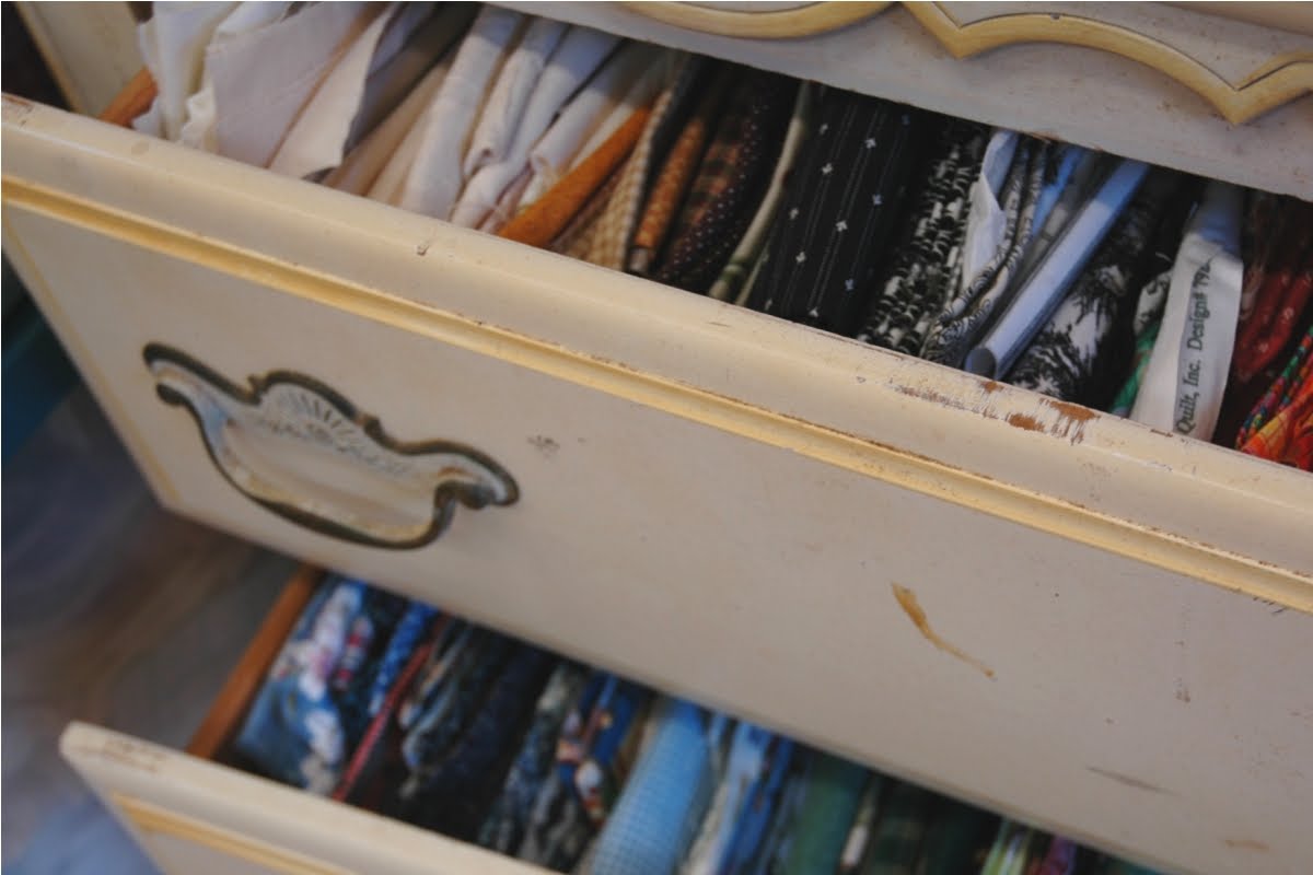 Just Bee 'n Me: Where Bloggers Create: From Storage Building to Studio