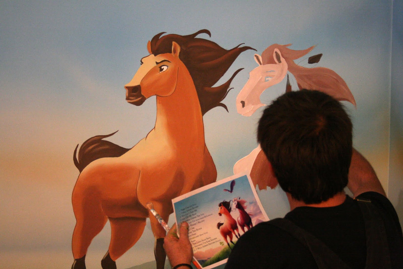 PAREDES DE CUENTO: Mural de la pelicula "Spirit" de Disney