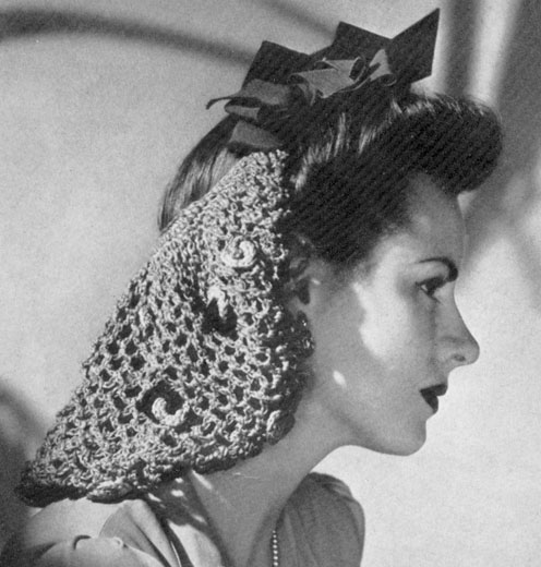 LONDON FASHIONISTA : The Return of the Snood