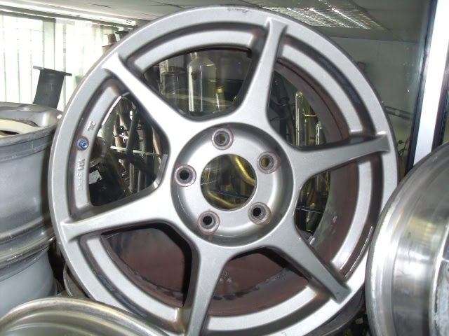 JDMbits: Buddy Club P1 Ultralight Alloy Wheels!