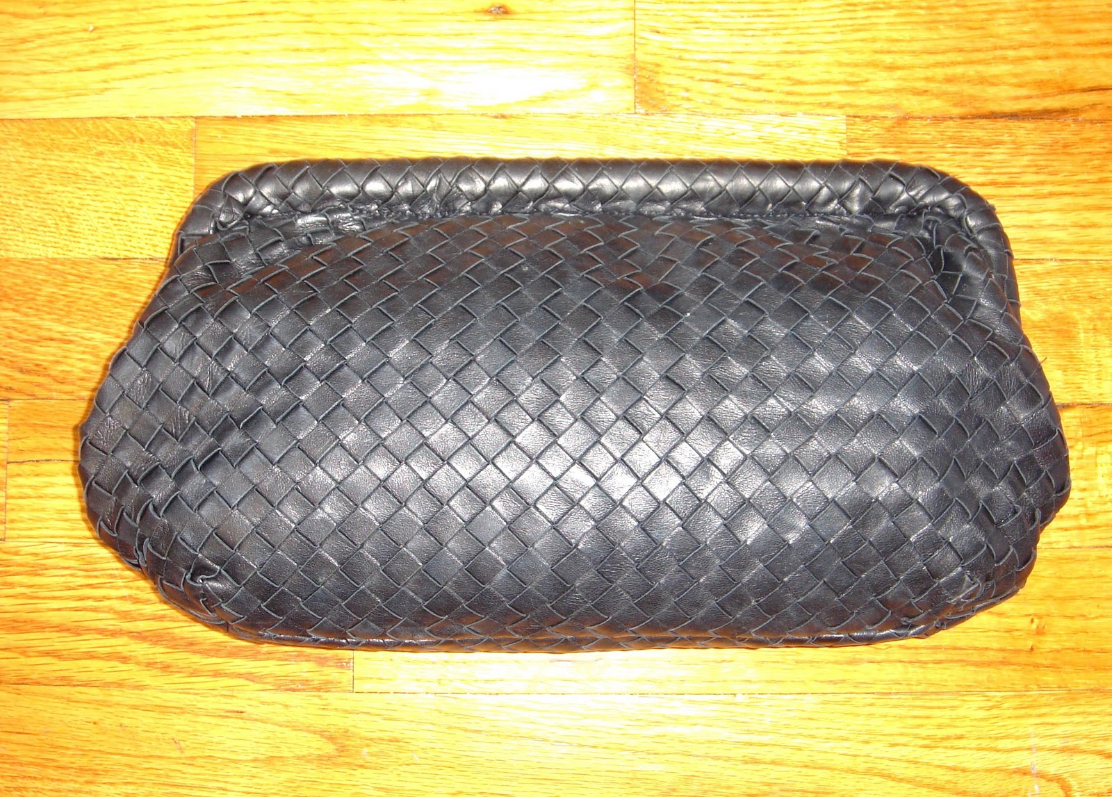 FASHION: Authentic BOTTEGA VENETA Large Navy Woven Leather Clutch