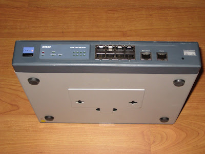 Walken's Ebay Pics: Linksys RV082 10/100 8-port VPN Router