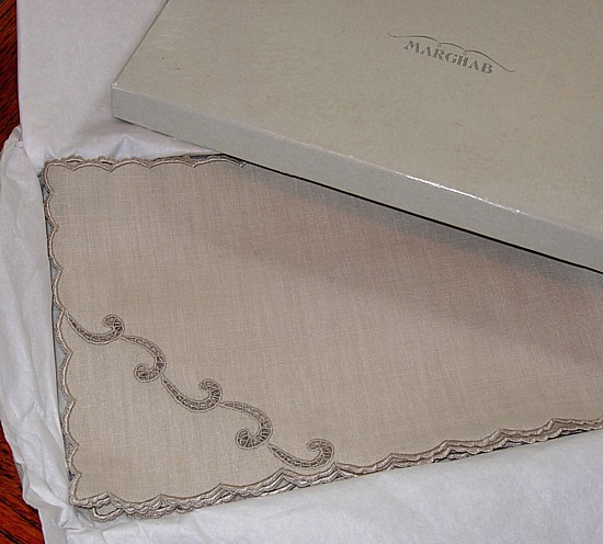 Yesteryear Embroideries: A walk through stitching history, visiting ...