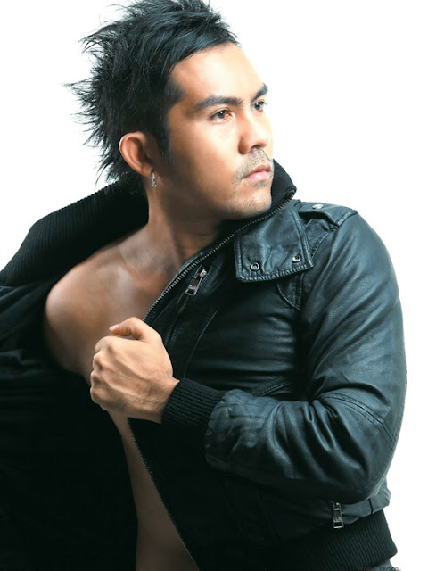 Myanmar Actor and Model, Thu Htoo San's Fashion Photos