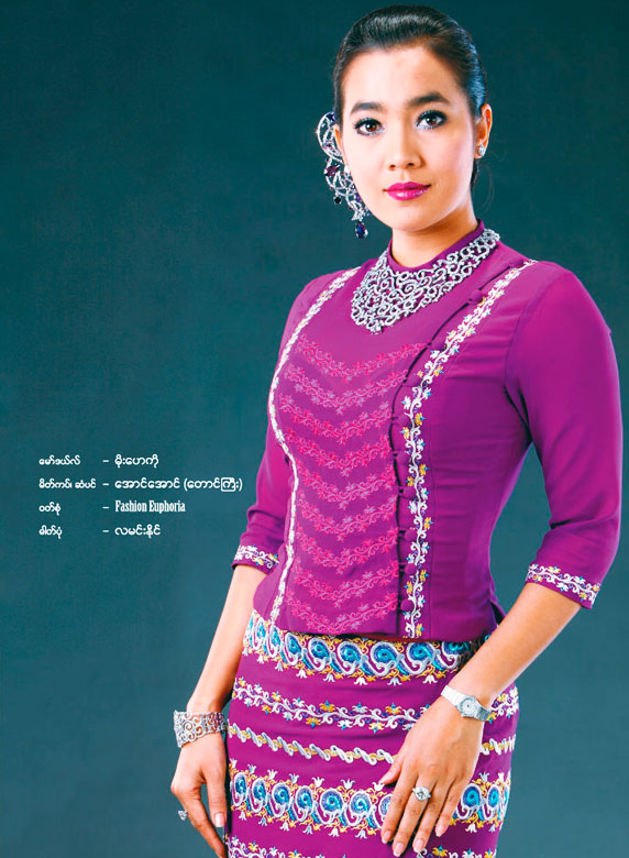 Myanmar Actresses in Beautiful Myanmar Fashion Dresses