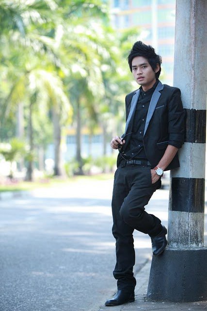 Myanmar Actor and Model : Myint Myat's Outdoor Fashion Photos