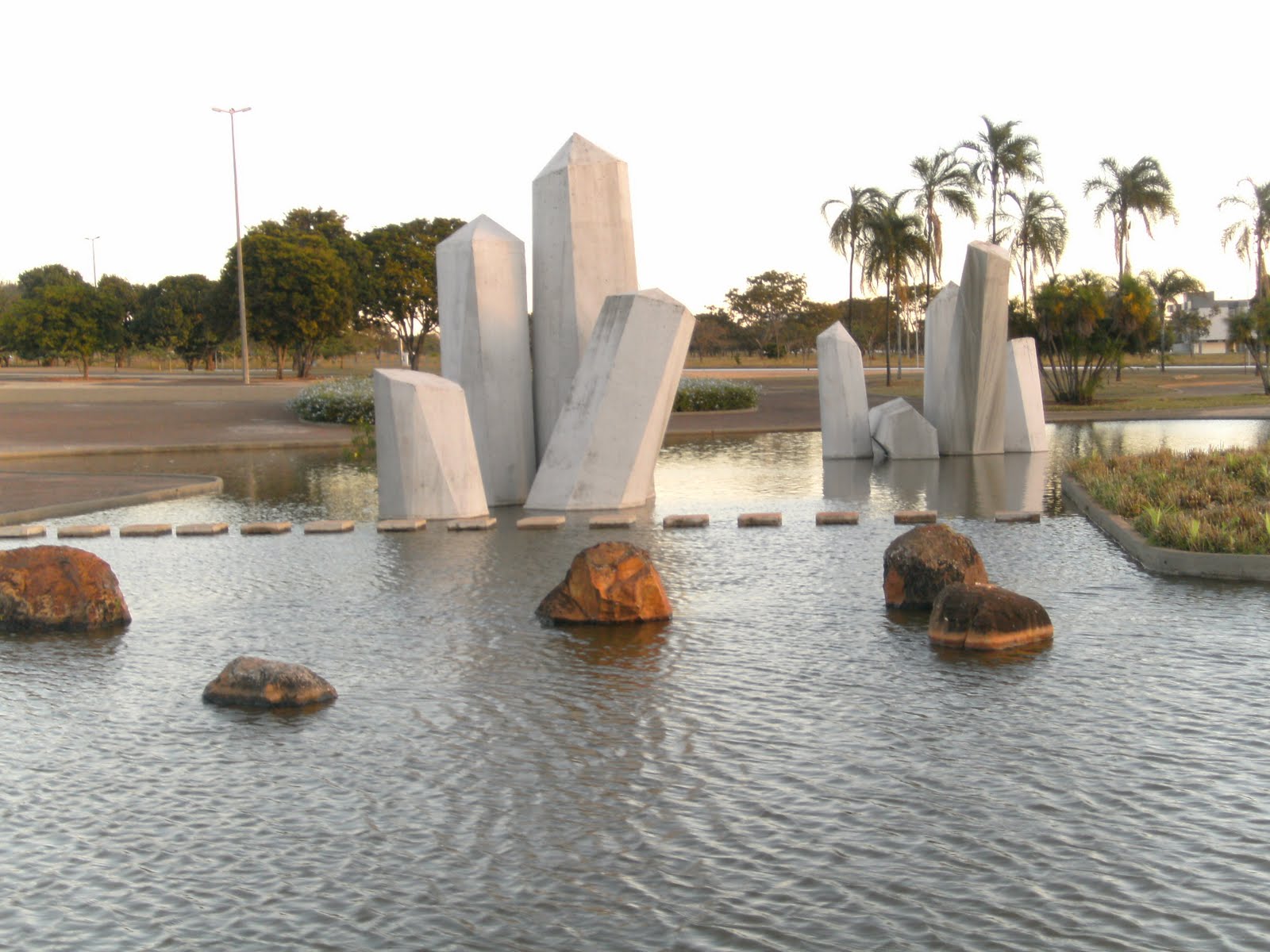 O Mundo da Arte: Burle Marx - O paisagista a frente do seu tempo.