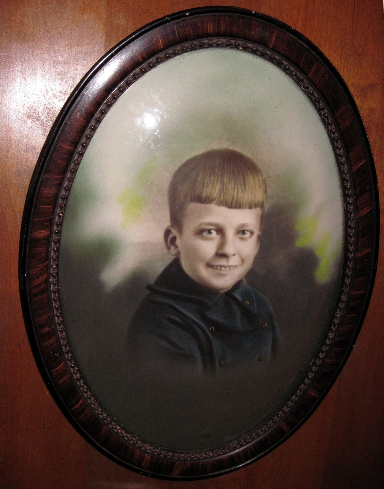 Tracy's Toys (and Some Other Stuff): A Haunted Portrait Tracy's Toys (and Some Other Stuff): A Haunted Portrait