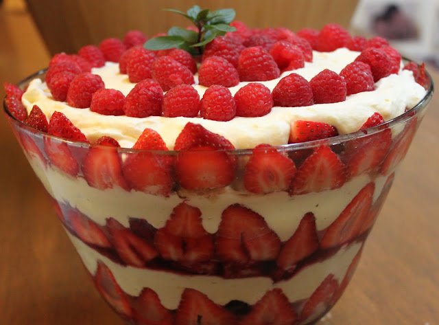 Flavors of the Sun: Recipe: English Berry Trifle with Cointreau