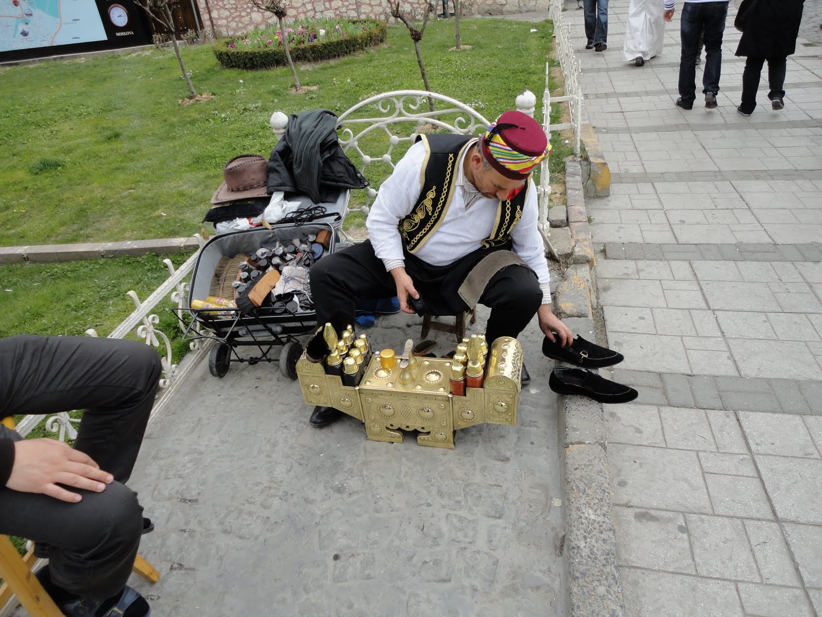 CAIS DO OLHAR: ENGRAXADOR EM ISTAMBUL