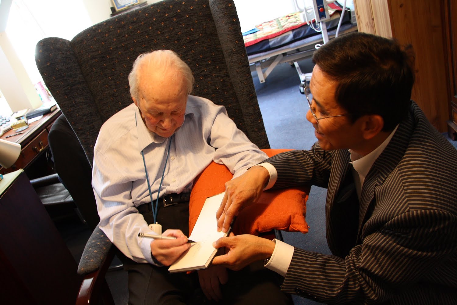 Daily Devotion On Fire: Blessings from Rev. Dr. John Stott