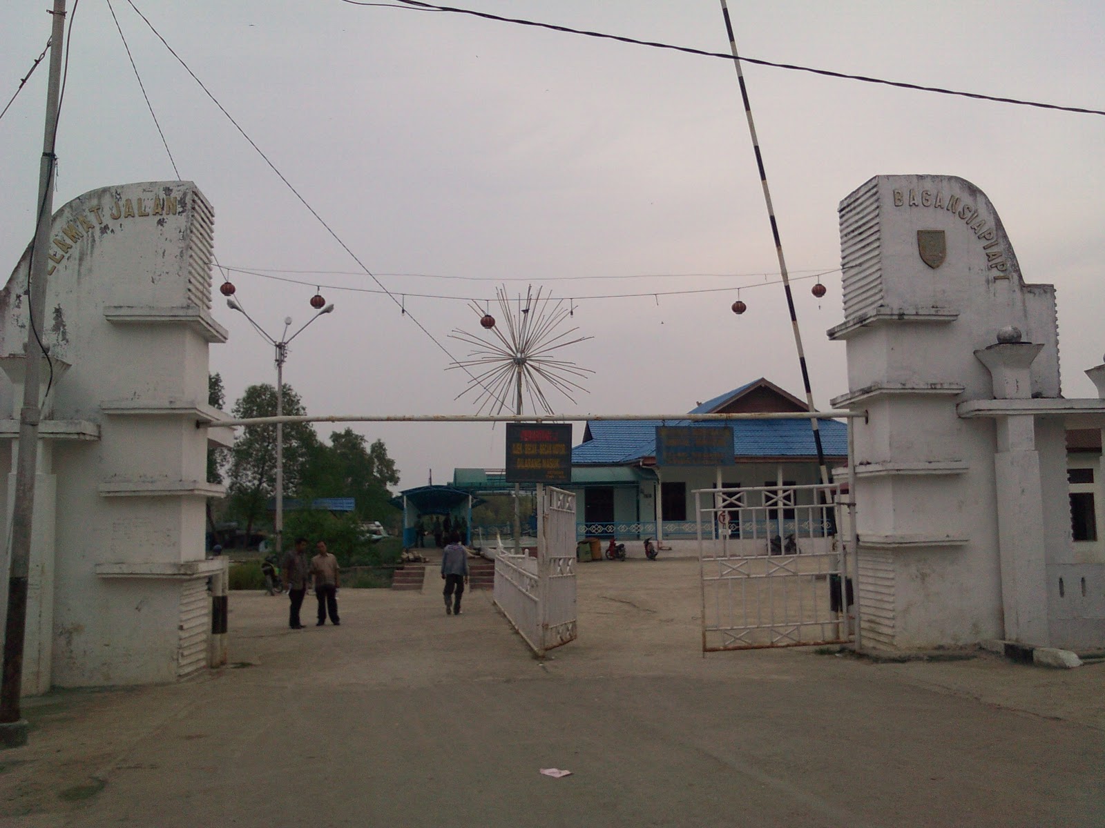 Wie's Labyrinth: Bagan Siapi-api... Riwayatmu Dulu & Sekarang...