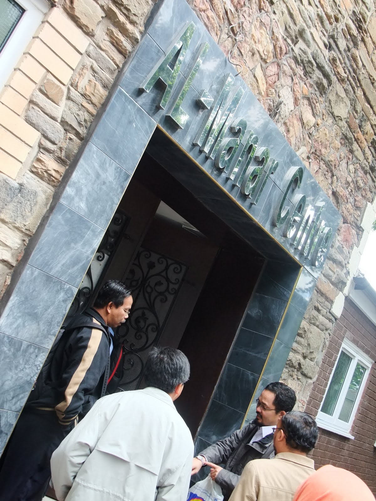 Siiru Fil Ardh - Berjalanlah Di Muka Bumi: MUSLIMS COMMUNITIES IN CARDIFF