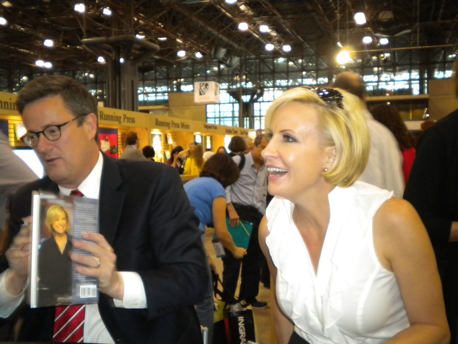 bookchickdi: BEA Roundup- The Celebrities- Part III