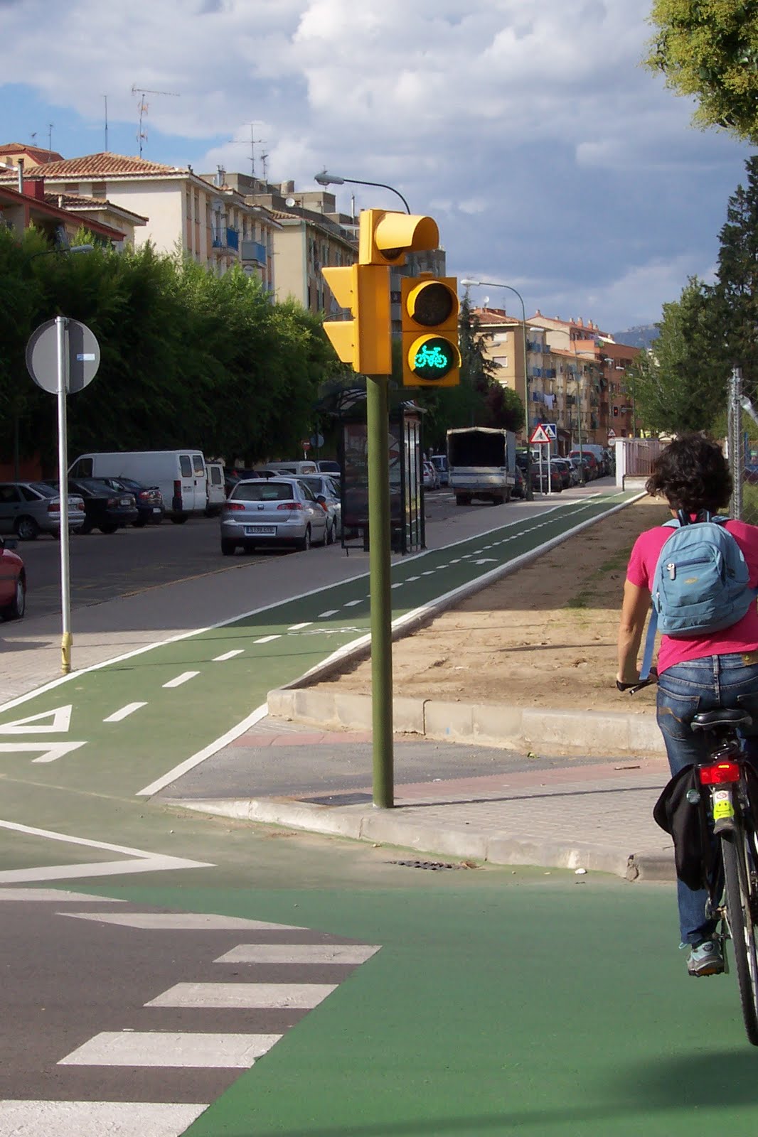Huesca en Bici: SEMÁFORO PARA CICLISTAS