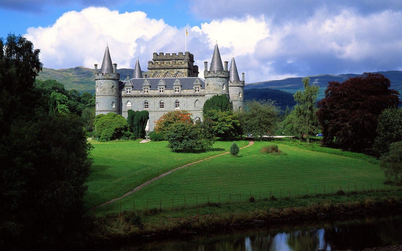Castillos de verano or Summer castles (21 fotos)