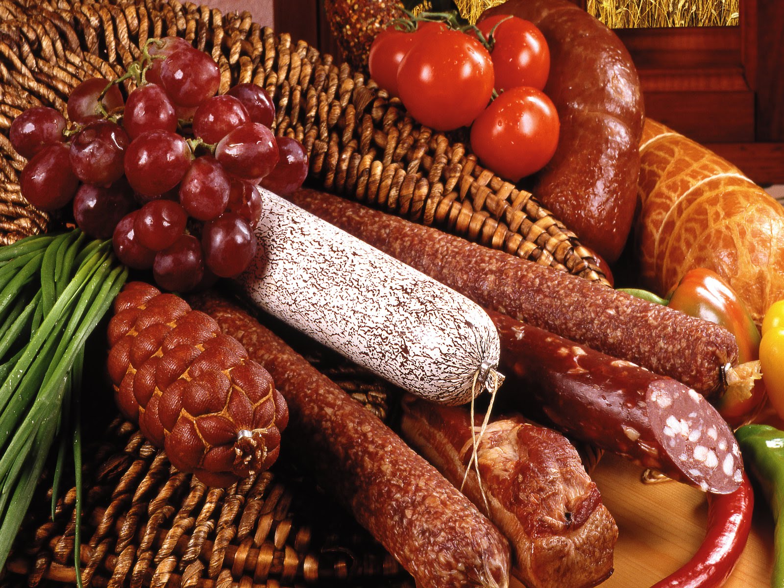 Free Image Banks: Fotografías de comida I (platillos con embutidos)