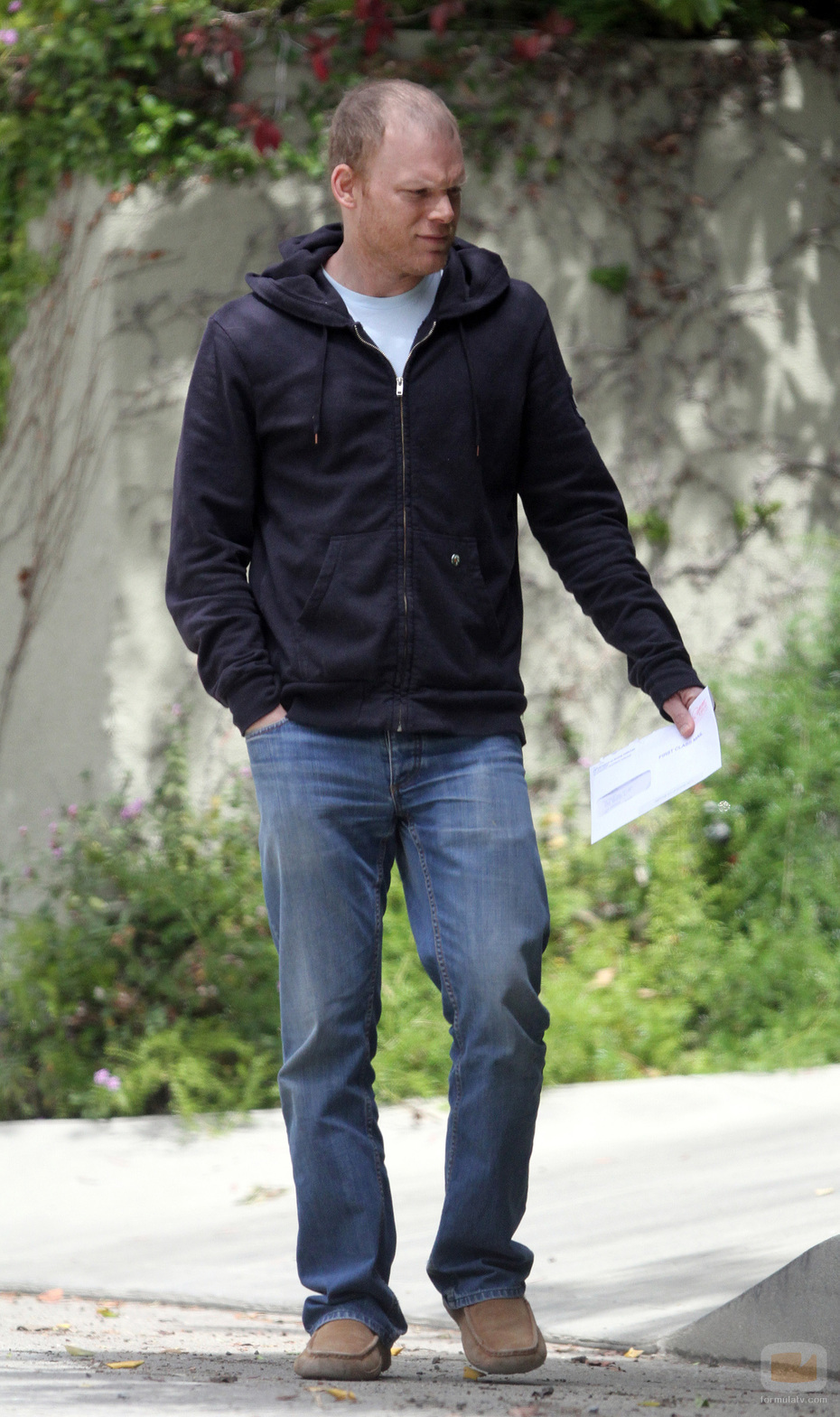 tbc10 Blog: Michael C. Hall se va recuperando del cáncer