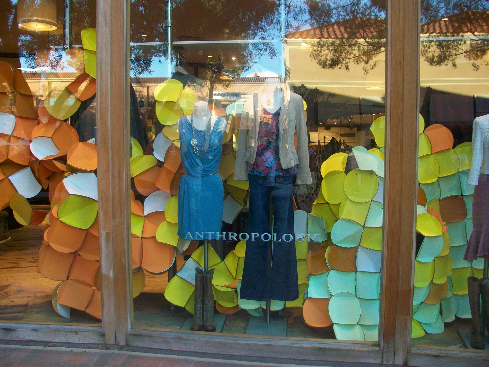 Nece's Unique Trendz: Window Displays