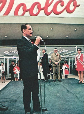 Pleasant Family Shopping: ...and now, a few words from Woolco