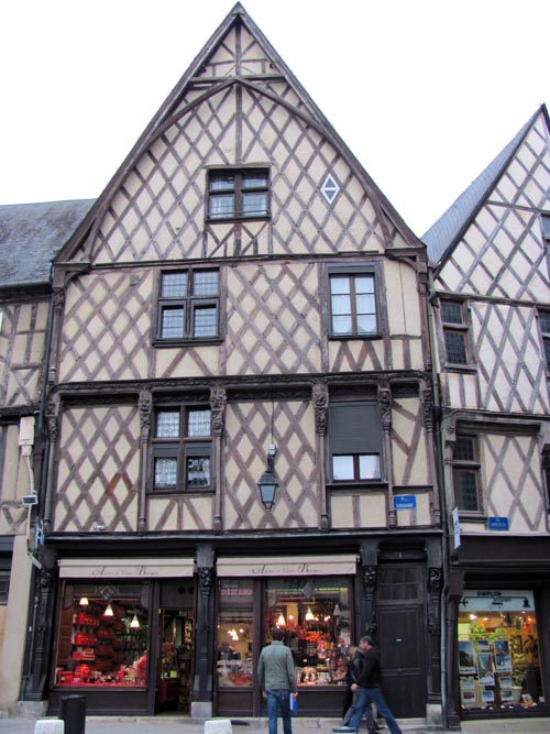 Gurney Journey: Half-Timber Message