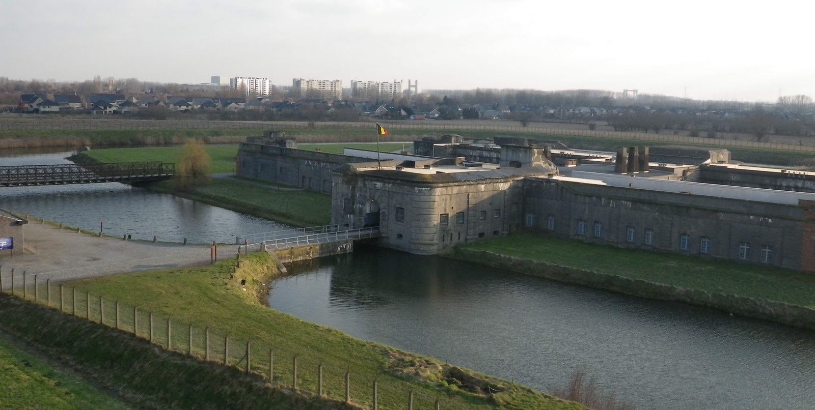 B-kites: Breendonk Memorial