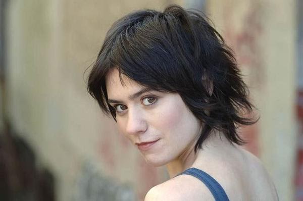 Officially A Yuppie: RISING ARTIST EXCLUSIVE! Rebecca Hart INTV!