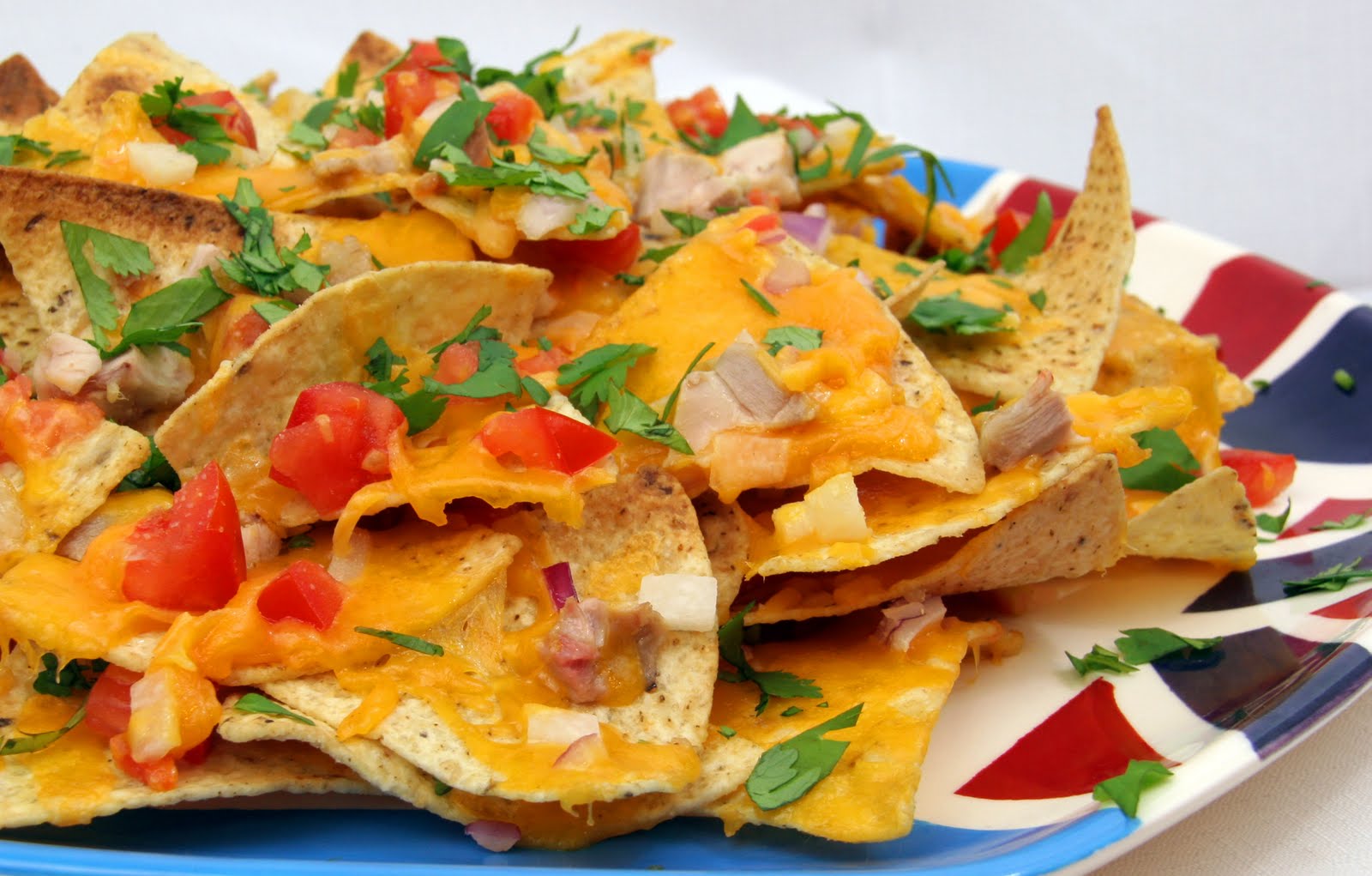 my boyfriend cooks for me: nachos: presentation (and fresh cilantro) is ...