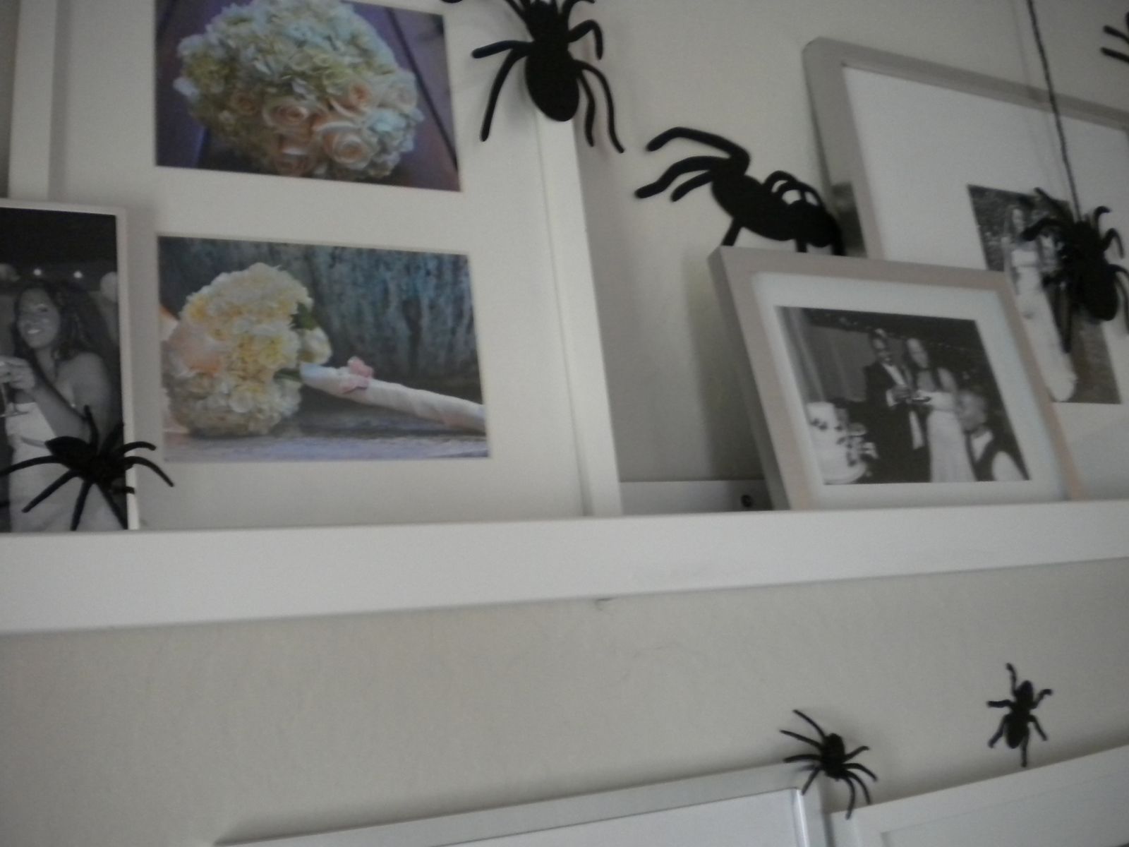 Spooky Scary Entryway - Home Depot Center