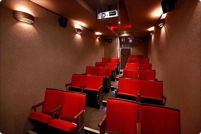 1stop_info: Mobile Cinema