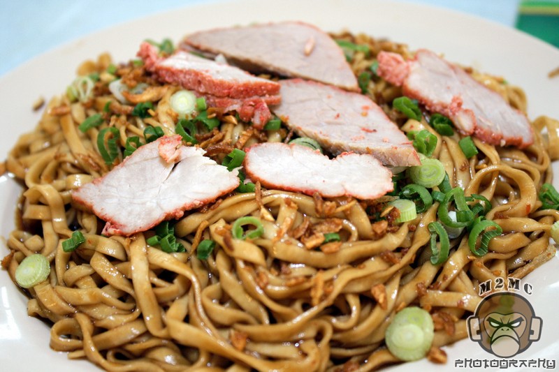 A Strawberry with a bit of Kampua Touch @ Bandar Puteri Puchong ~ Live ...