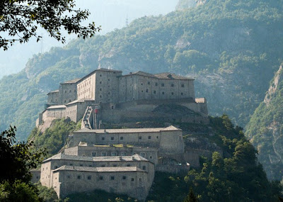 Lost in Europe: 2009: Back into Italy, Val d'Aosta and Milan