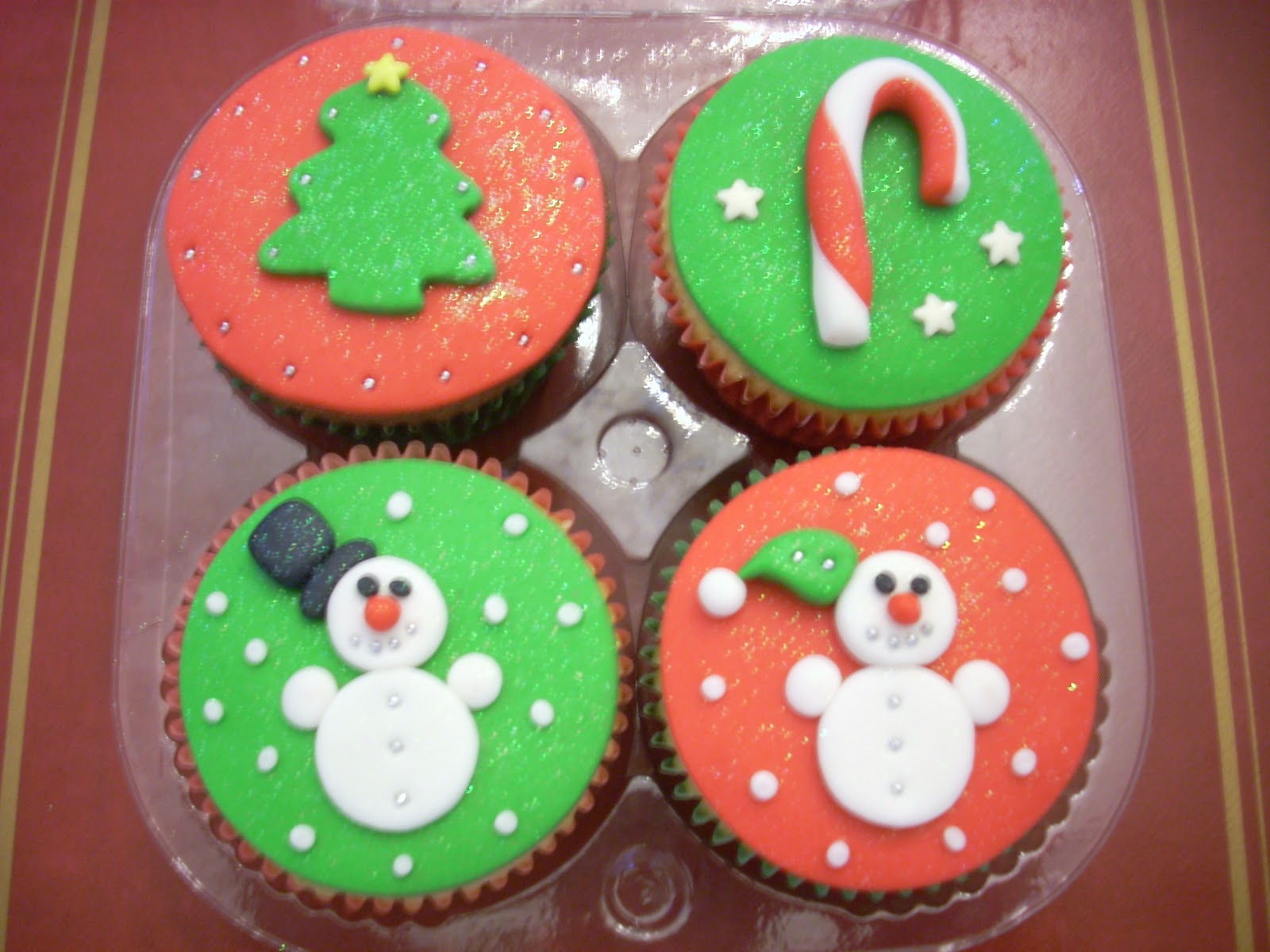 Fofcakes: Cupcakes Natal feito para a Luciana!