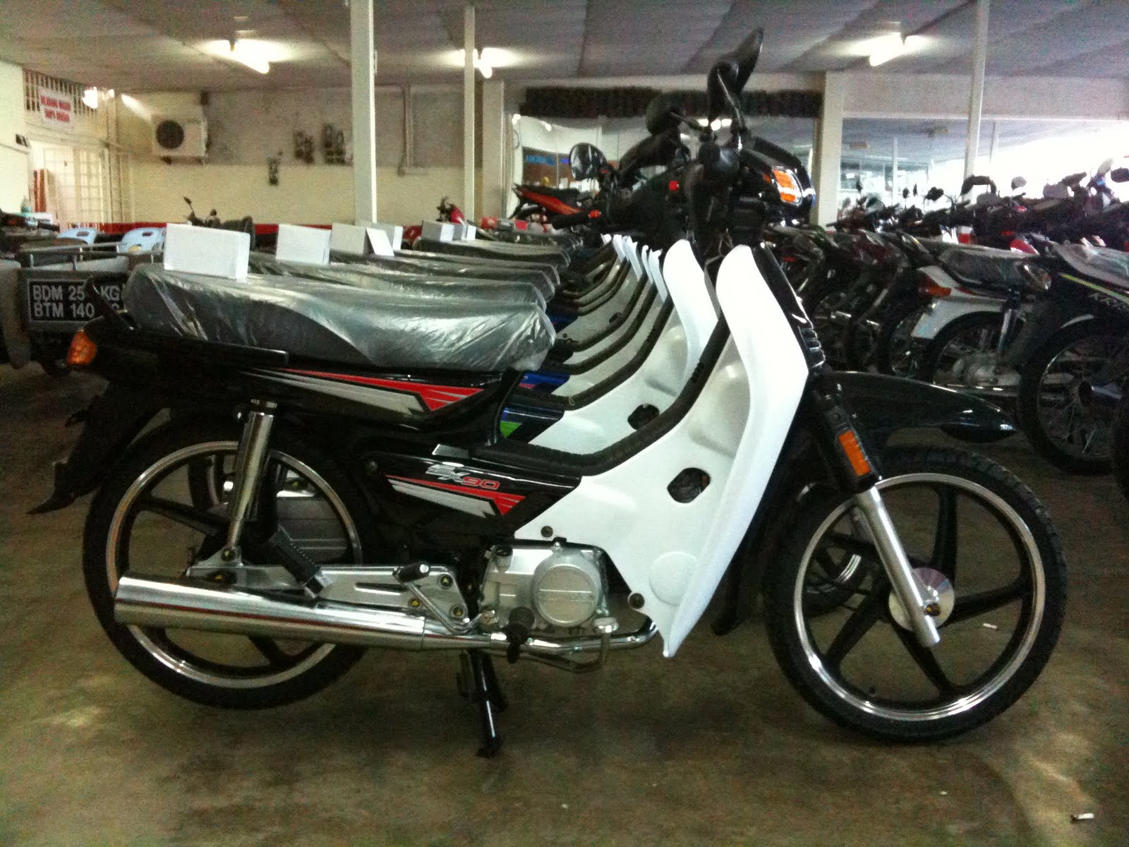 Naza World Of Bikes Kuala Terengganu: ~ MOTOSIKAL DEMAK