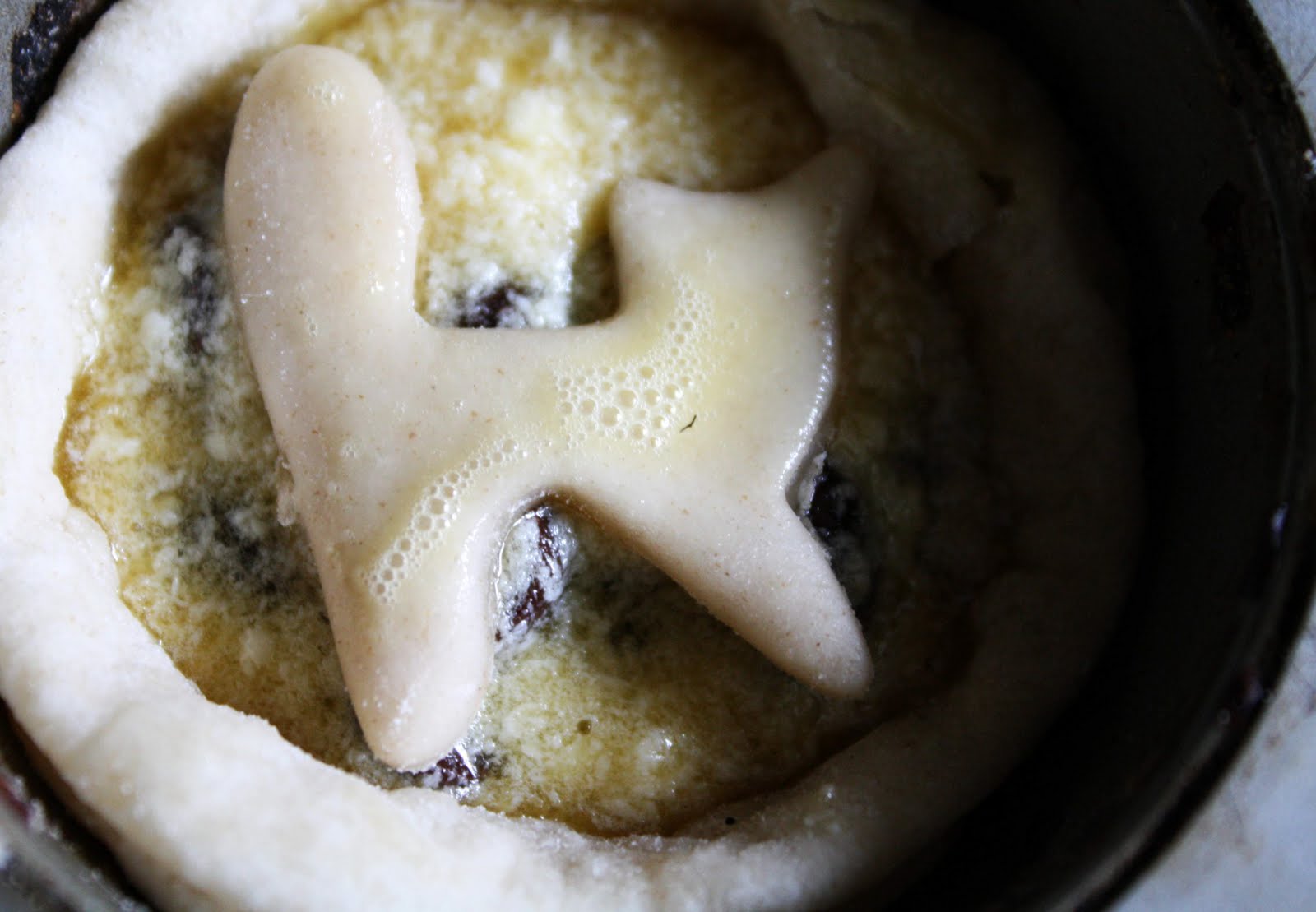 37 confections: Black Cat (Kitten?) Pie