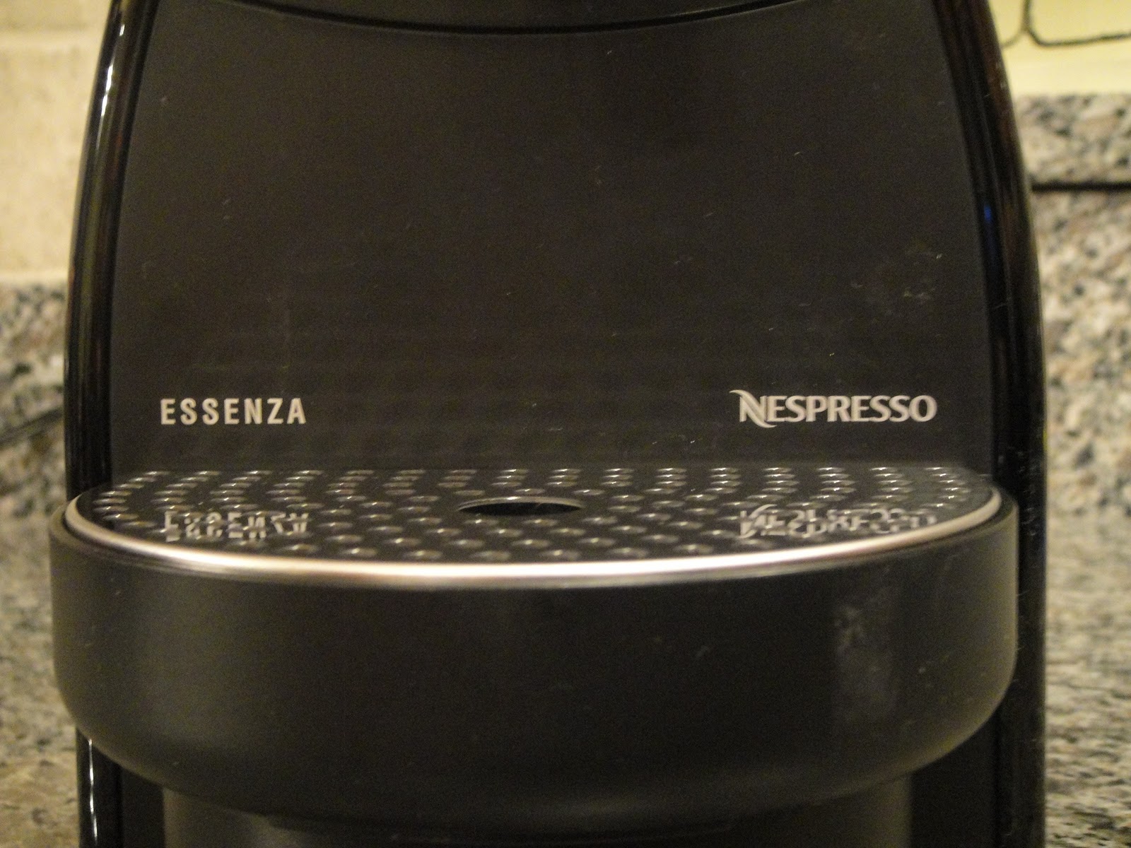 鈍鈍樂~だんだん樂: NESPRESSO(C101)來了