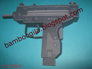 Uzi Pistol Papercraft | Papercraft Paradise | PaperCrafts | Paper ...