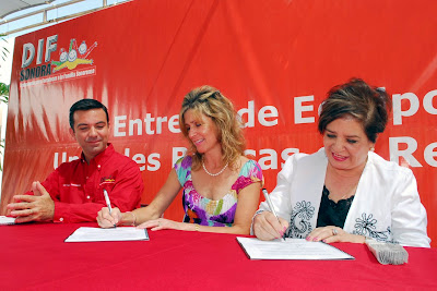 MIGRAMOS DE BLOG: ENTREGA PRESIDENTA DEL DIF SONORA MATERIAL DE ...