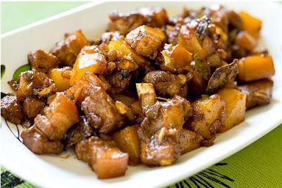 Pinoy Food Blogger: How to Cook Original Pinoy Pork Adobo